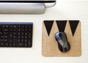 45 DIY Mouse Pad Ideas to Spruce Up Your Work Desk