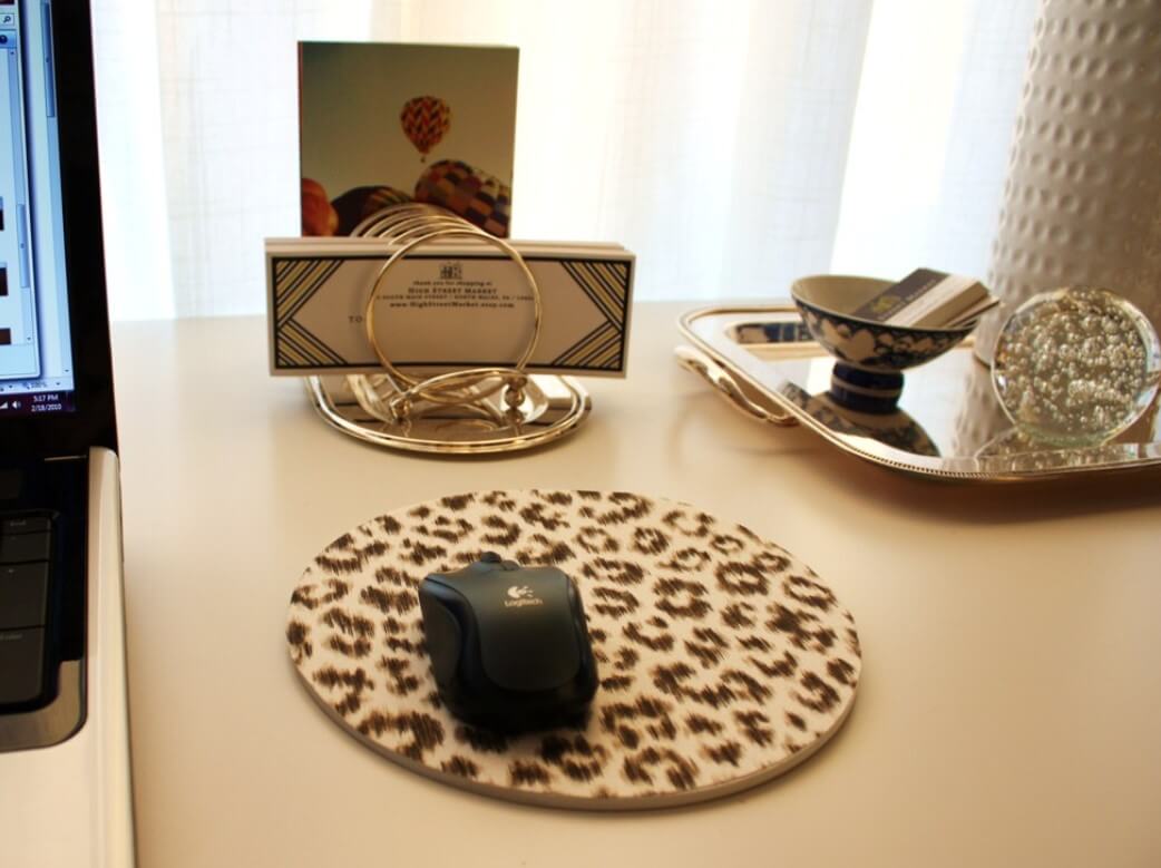 45 DIY Mouse Pad Ideas to Spruce Up Your Work Desk