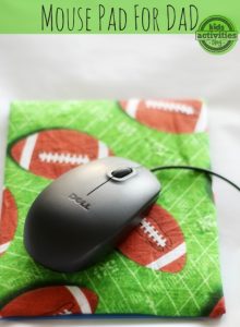 45 DIY Mouse Pad Ideas to Spruce Up Your Work Desk