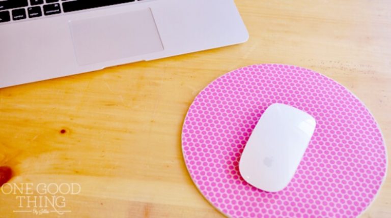 45 DIY Mouse Pad Ideas to Spruce Up Your Work Desk