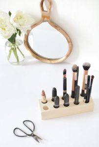 31 DIY Makeup Storage Ideas to Display Your Beauty Arsenal